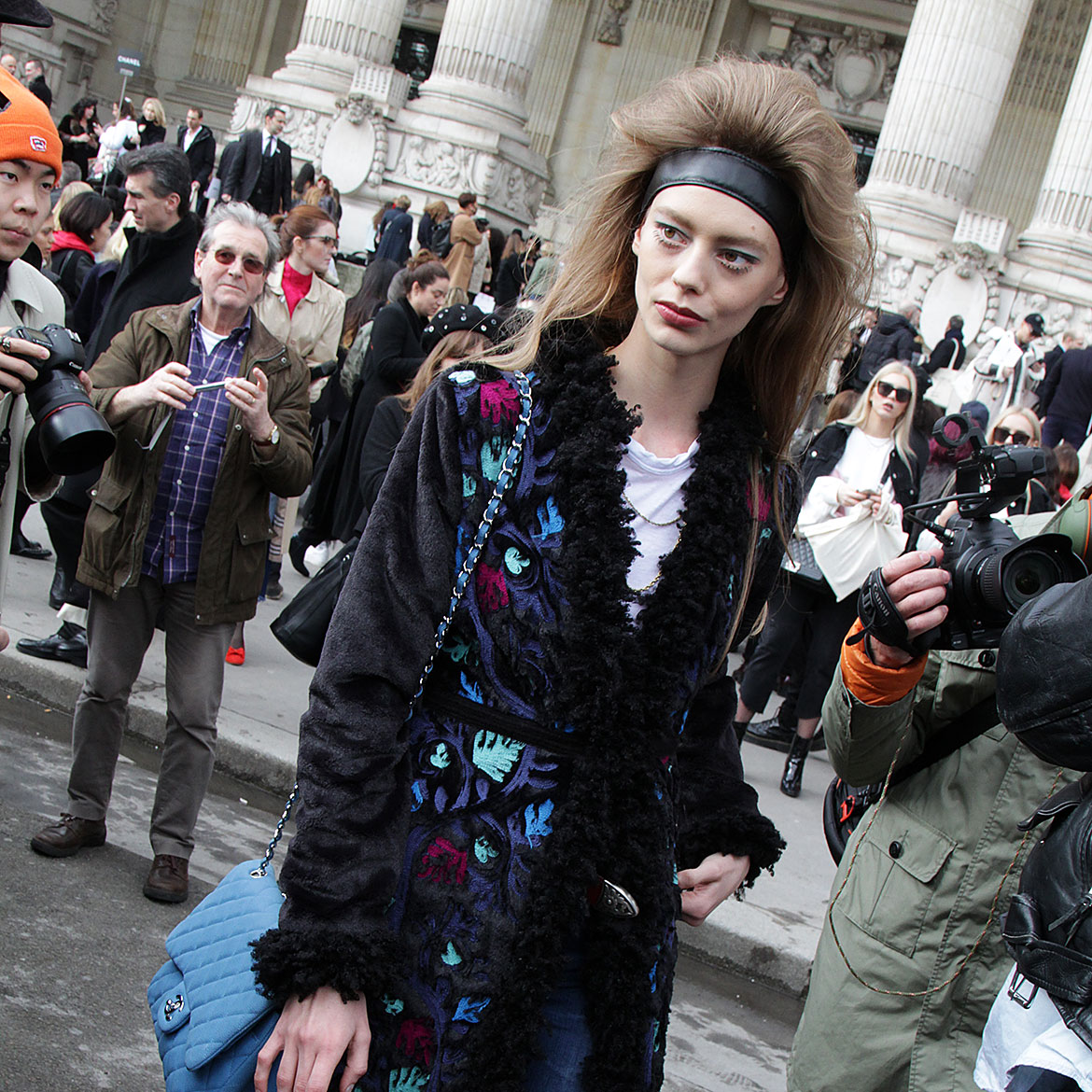 Diva Ondria Hardin bij Chanel. Models we love - ADVERSUS MAGAZINE