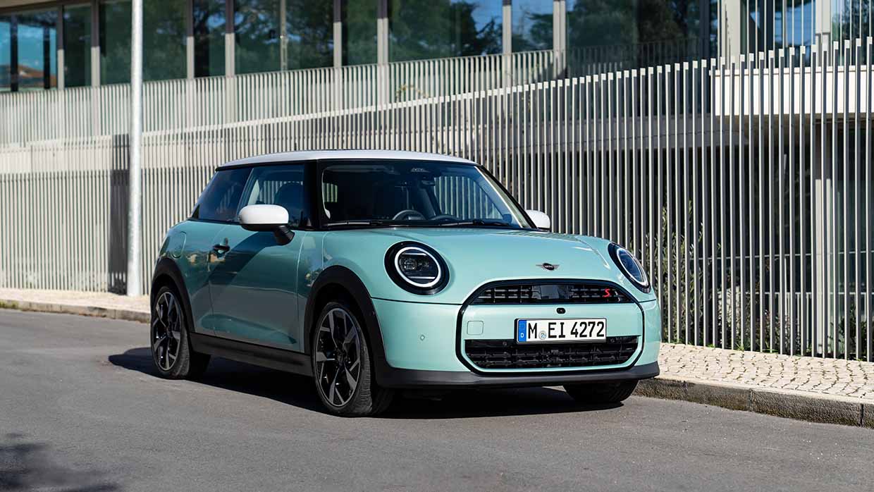 Sportieve prestaties en tijdloos design: de nieuwe MINI Cooper S in ...